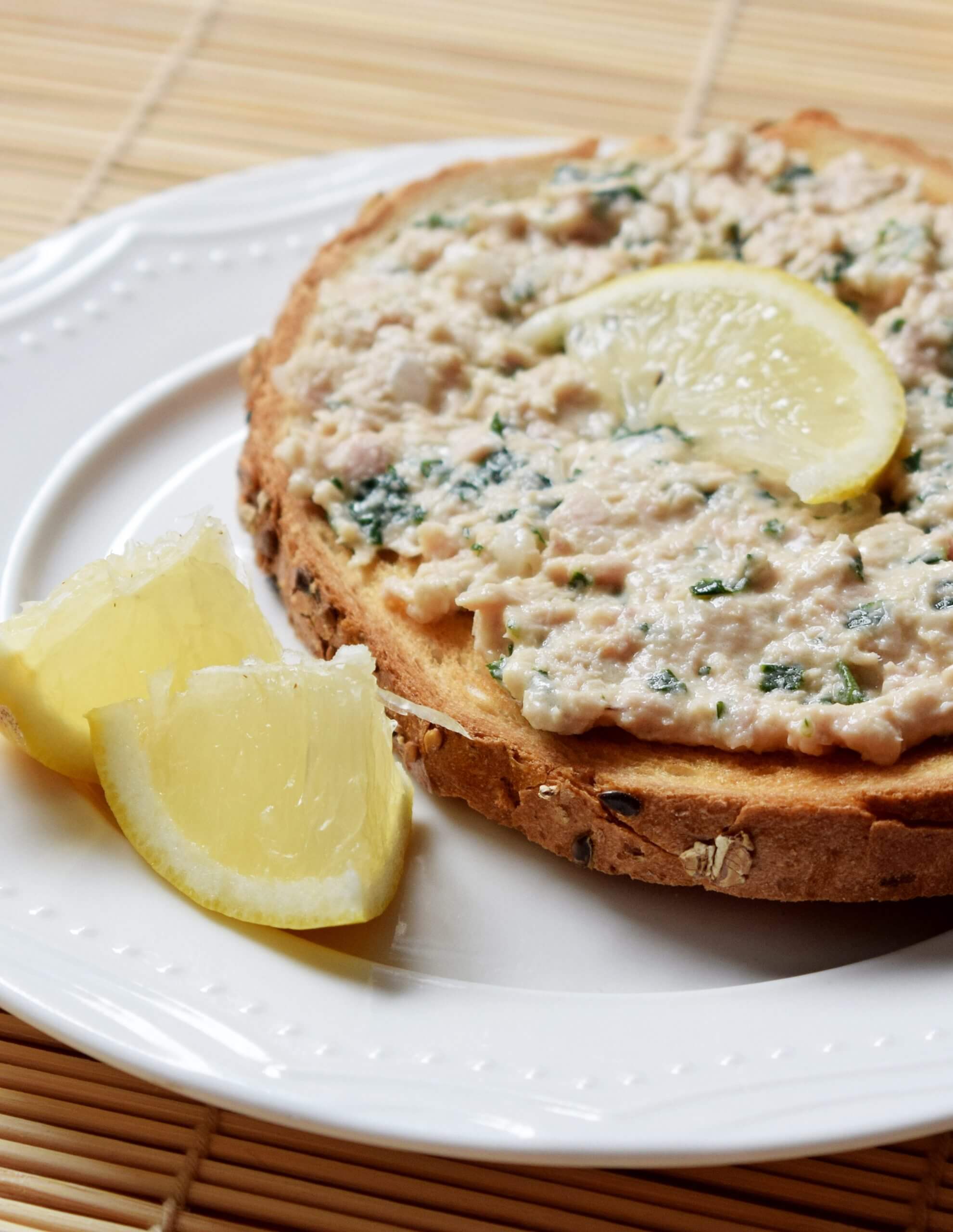 Tonhalkrém recept a Tonhalfutártól - ideális reggelire!